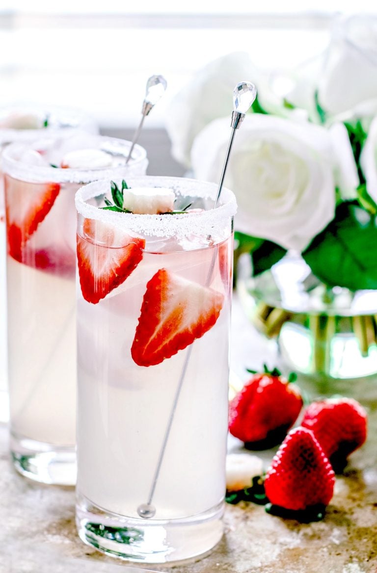 Spiked Strawberry Lemonade Fizz - Killing Thyme